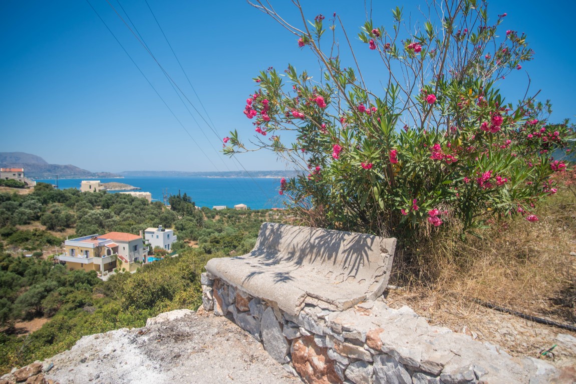 Plaka - Your Home on Crete, Real Estate Agency